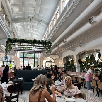 PARADISO - Updated September 2024 - 2106 Photos & 1159 Reviews - 308 N ...