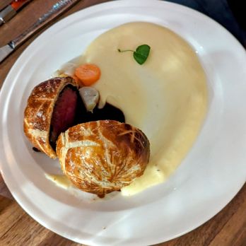 RAMSAY’S KITCHEN - Updated July 2024 - 832 Photos & 390 Reviews - 39 W ...