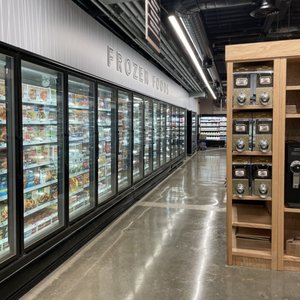 DUMBO MARKET - Updated December 2025 - 49 Photos & 61 Reviews - 66 ...