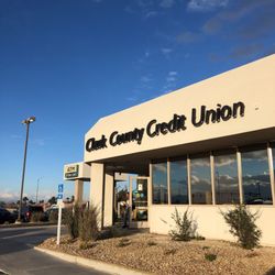 CLARK COUNTY CREDIT UNION - 14 Photos & 75 Reviews - 1425 E Windmill Ln, Las Vegas, Nevada ...