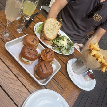 REFINERY ROOFTOP - Updated November 2024 - 1530 Photos & 1291 Reviews ...