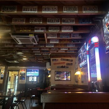 WINFIELD INN - Updated April 2026 - 28 Photos & 30 Reviews - 1616 W Old ...