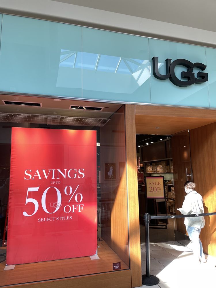UGG OUTLET - Updated February 2025 - 5220 Fashion Outlets Way, Rosemont ...