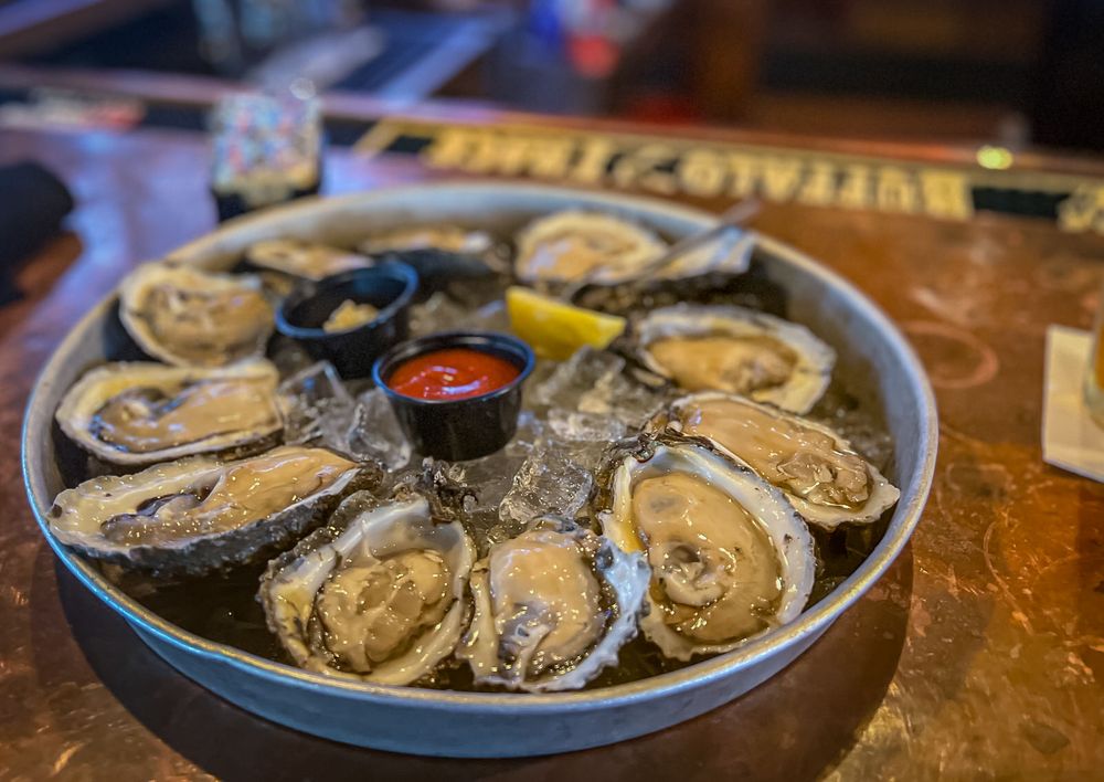 HALF SHELL OYSTER HOUSE - 483 Photos & 272 Reviews - 125 Lameuse St ...