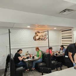 OFF STREET CAFE - Updated October 2025 - 5140 Photos & 3915 Reviews ...