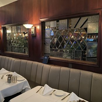 DAL RAE RESTAURANT - Updated June 2024 - 2550 Photos & 1895 Reviews ...