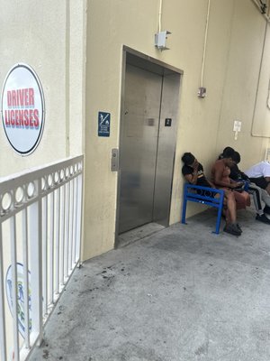 DMV POMPANO CITI CENTRE - Updated April 2025 - 39 Photos & 33 Reviews ...