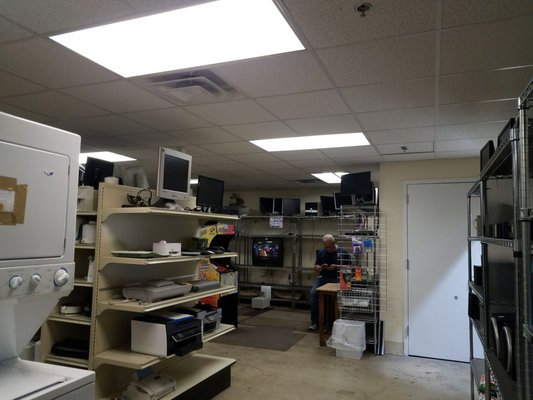 DURHAM RESCUE MISSION THRIFT STORE - 40 Photos & 56 Reviews - Thrift ...