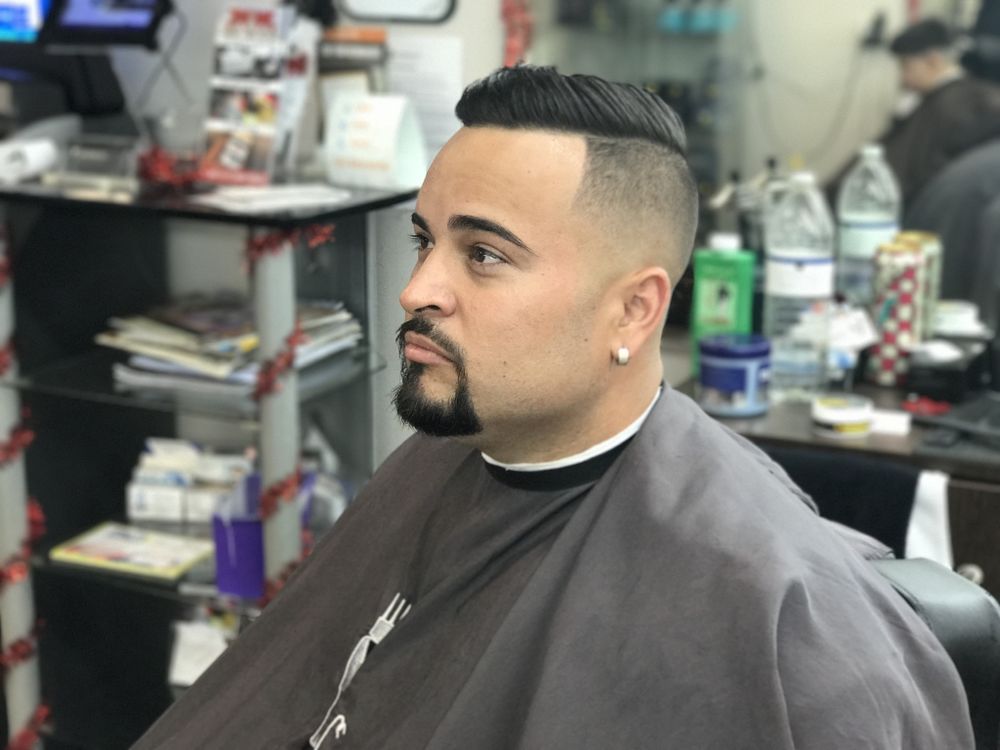 LUXURY CROWN BARBERSHOP - Updated August 2024 - 21 Photos - 6854 ...