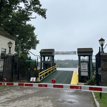 CHESTER-HADLYME FERRY - Updated December 2025 - 41 Photos & 10 Reviews ...