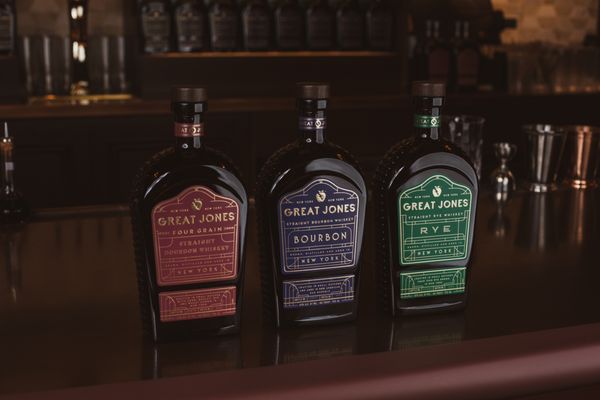 GREAT JONES DISTILLING - 439 Photos & 112 Reviews - 686 Broadway, New ...