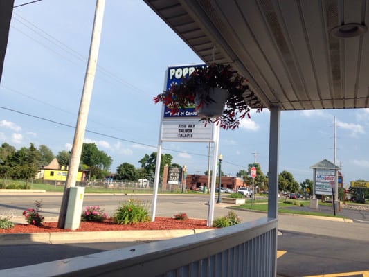 POPPA’S PLACE - 19 Photos & 52 Reviews - 208 S Main St, Brooklyn ...