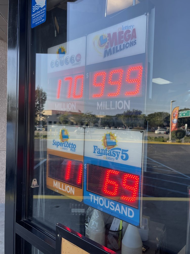 ARCO AM/PM - Updated December 2025 - 12 Photos & 21 Reviews - 1001 W ...