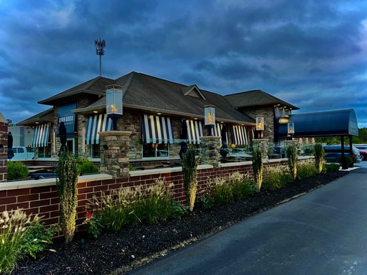 LYON GRILL - Updated December 2025 - 181 Photos & 272 Reviews - 20889 ...