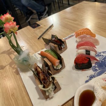 SUSHI NOVA - Updated May 2025 - 72 Photos & 27 Reviews - 160 N Franklin ...