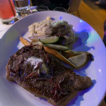 CAPS SUPPER CLUB & BAR - Updated October 2025 - 166 Photos & 124 ...