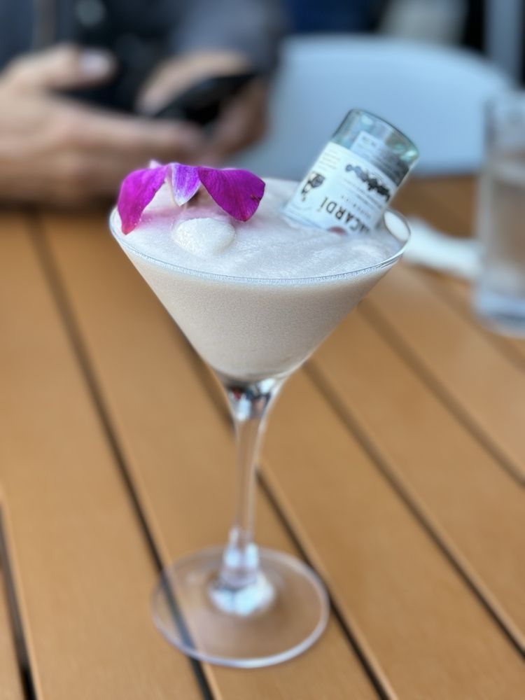 HIGHLANDS SPORTS BAR & GRILL - Updated January 2025 - 57 Photos & 73 ...