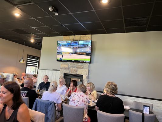 TAVERN 32 - Updated October 2025 - 24 Reviews - 8896 N 32nd St ...