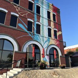 LOREN - Updated October 2025 - 101 Photos & 38 Reviews - 908 N Howard ...