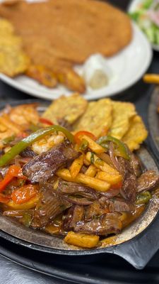 COLOMBIA KALIENTE - 66 Photos & 11 Reviews - 30 E Palisade Ave ...