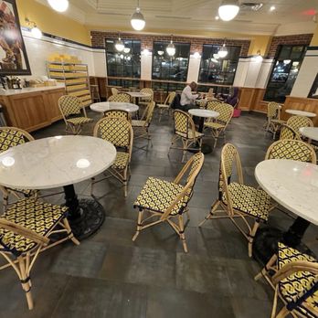 BEST BUNS BAKERY & BURGERS - Updated December 2024 - 176 Photos & 122 ...