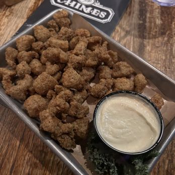 CHIMES RESTAURANT - Southern Restaurant at 3357 Highland Rd, Baton ...