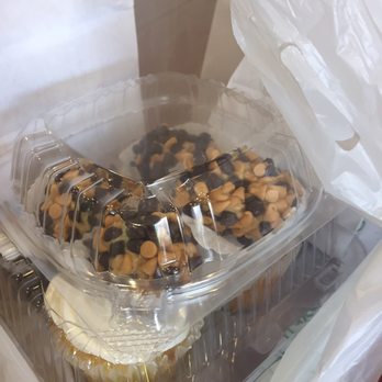 CARMEN’S BAKERY & DELI - 27 Reviews - 37 E Broad St, Hazleton ...