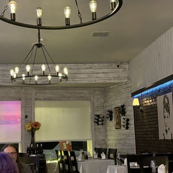 LUCA ITALIAN RESTAURANT - 49 Photos & 58 Reviews - 1712 Hewitt Ave ...