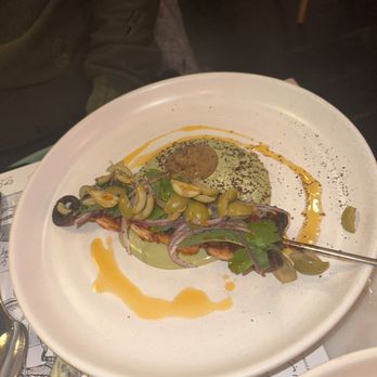 EYVAL - Updated October 2024 - 574 Photos & 153 Reviews - 25 Bogart St ...