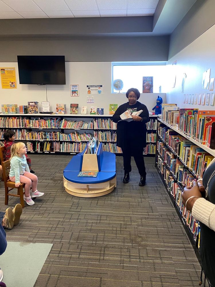 LOIS NELSON PUBLIC LIBRARY - Updated September 2025 - 10 Photos - 323 ...