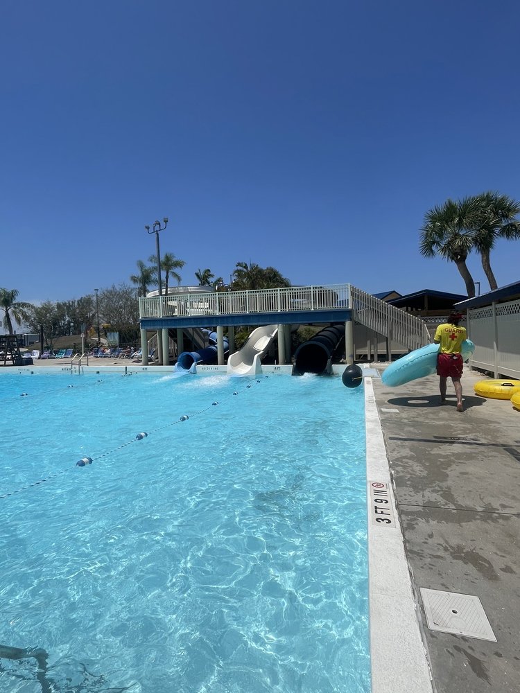 SUN SPLASH FAMILY WATERPARK - Updated October 2025 - 35 Photos & 100 ...