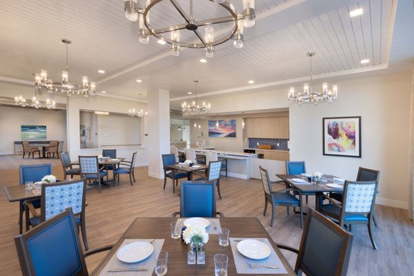 LARSEN HEALTH CENTER - Updated December 2025 - 20 Photos - 13880 Shell ...