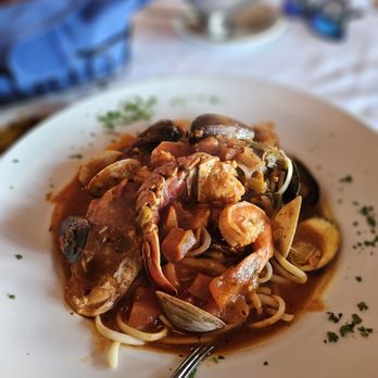 OLD TAVERNIER RESTAURANT & LOUNGE - Updated October 2025 - 127 Photos ...