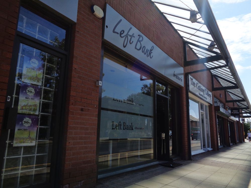 THE LEFT BANK BRASSERIE - 1a The Beacons, Formby, Merseyside, United ...