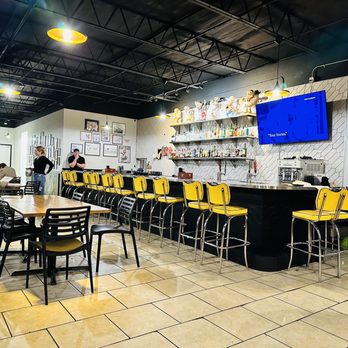 DIRK’S - Updated May 2025 - 103 Photos & 128 Reviews - 1636 13th St ...