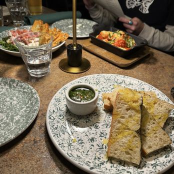 FIRE & THE FEAST - Updated March 2025 - 481 Photos & 275 Reviews - 526 ...