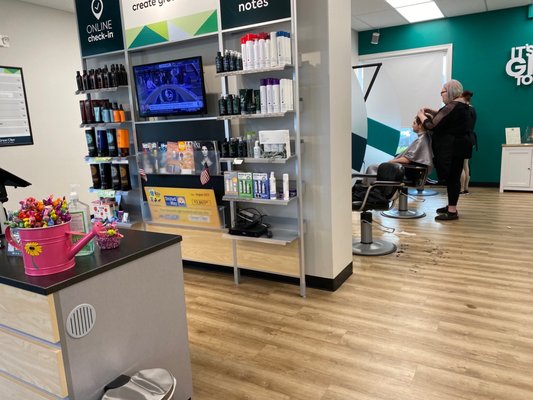 GREAT CLIPS - Updated December 2025 - 11 Reviews - 118 W Streetsboro St ...