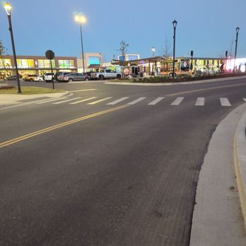 TANGER OUTLETS NASHVILLE - Updated January 2025 - 31 Photos & 20 ...