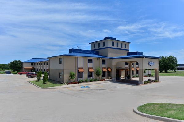 Boarders Inn & Suites, 136 Holiday Dr, Ardmore, OK, Hotels & Motels ...