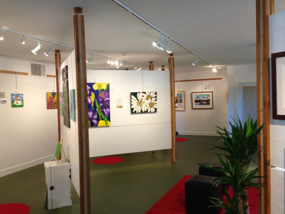 THE RED CANVAS ART GALLERY - Updated October 2025 - 11 Photos - 9103 ...