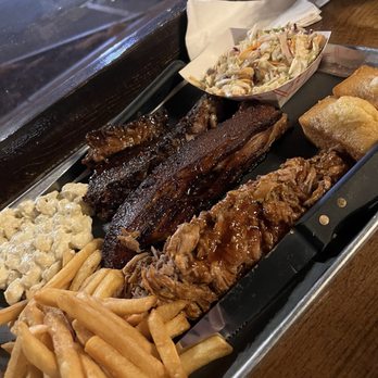 THE RUSTY PIG - Updated November 2025 - 142 Photos & 203 Reviews - 34 ...