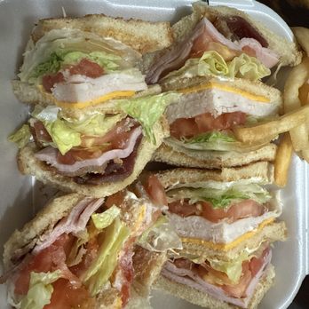 THE LUCKY GREEK - Updated September 2025 - 194 Photos & 301 Reviews ...