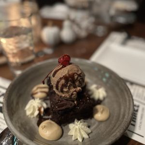 BEECHWOOD TAVERN - Updated December 2025 - 3705 Northside Pkwy NW ...