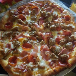 FLOYD AND COMPANY WOOD-FIRED PIZZA - Updated January 2026 - 126 Photos ...