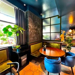 THE OPTIMIST - Updated August 2025 - 219 Photos & 135 Reviews - 1000 ...