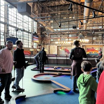 PUTTSHACK - ST. LOUIS - Updated November 2024 - 338 Photos & 131 ...