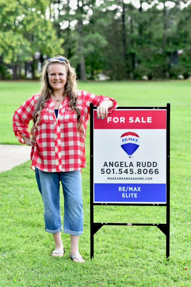 ANGELA RUDD - REMAX ELITE - Updated August 2025 - Contact Agent - 2411 ...
