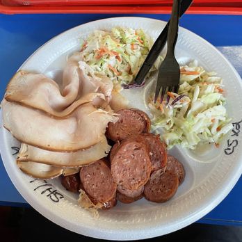 THE PIG OUT INN BARBEQUE - Updated December 2025 - 175 Photos & 237 ...