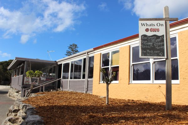 GOVERNOR’S BAR - Updated April 2025 - Kitson Street, Rottnest Island ...