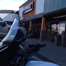 THE FIELDHOUSE PIZZA & PUB - Updated December 2025 - 136 Photos & 120 ...